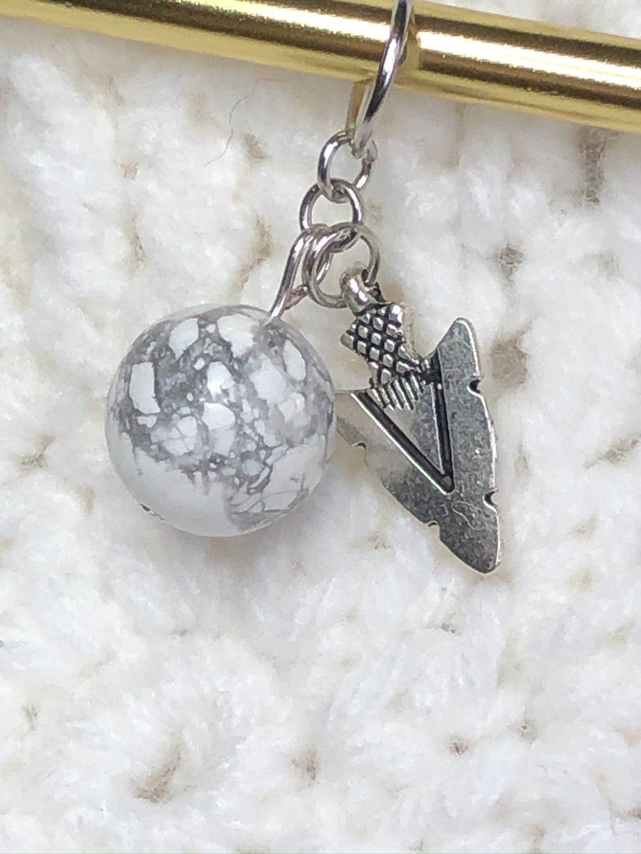Marbled Grey Arrowhead – Rosy Birch Designs